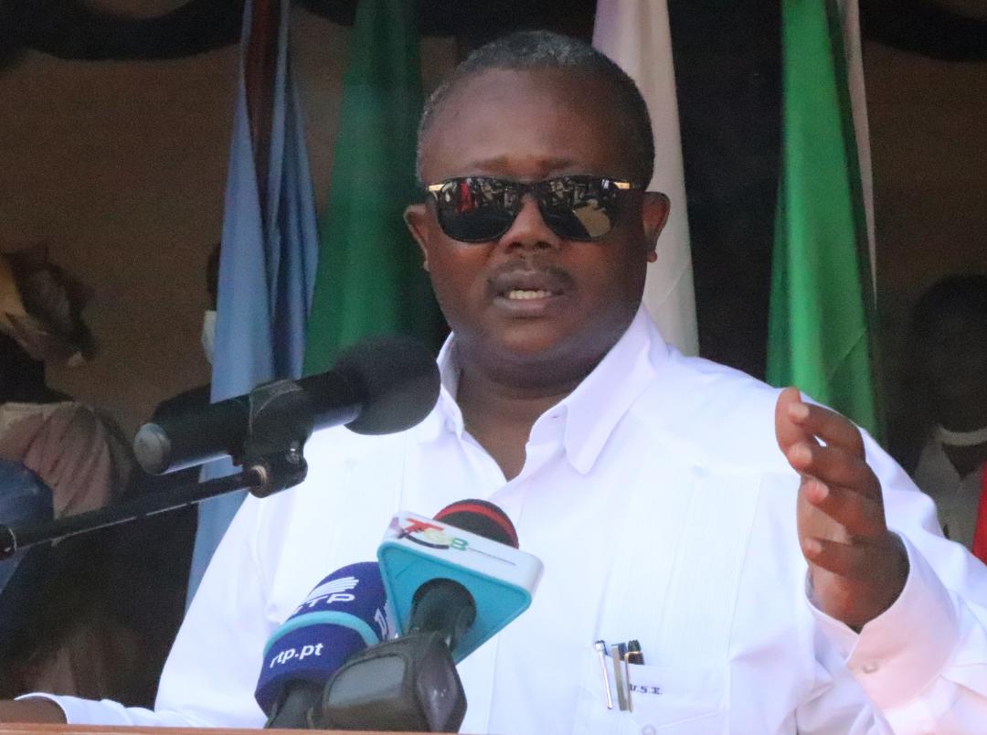 UMARO SISSCO EMBALÓ ANUNCIA COMBATE AO “BANDITISMO” E À CORRUPÇÃO – O ...